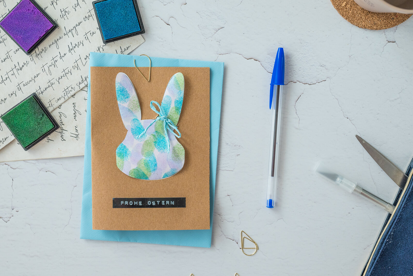 Bilderrahmen aus Papier / Fotokarton basteln - einfache DIY Idee